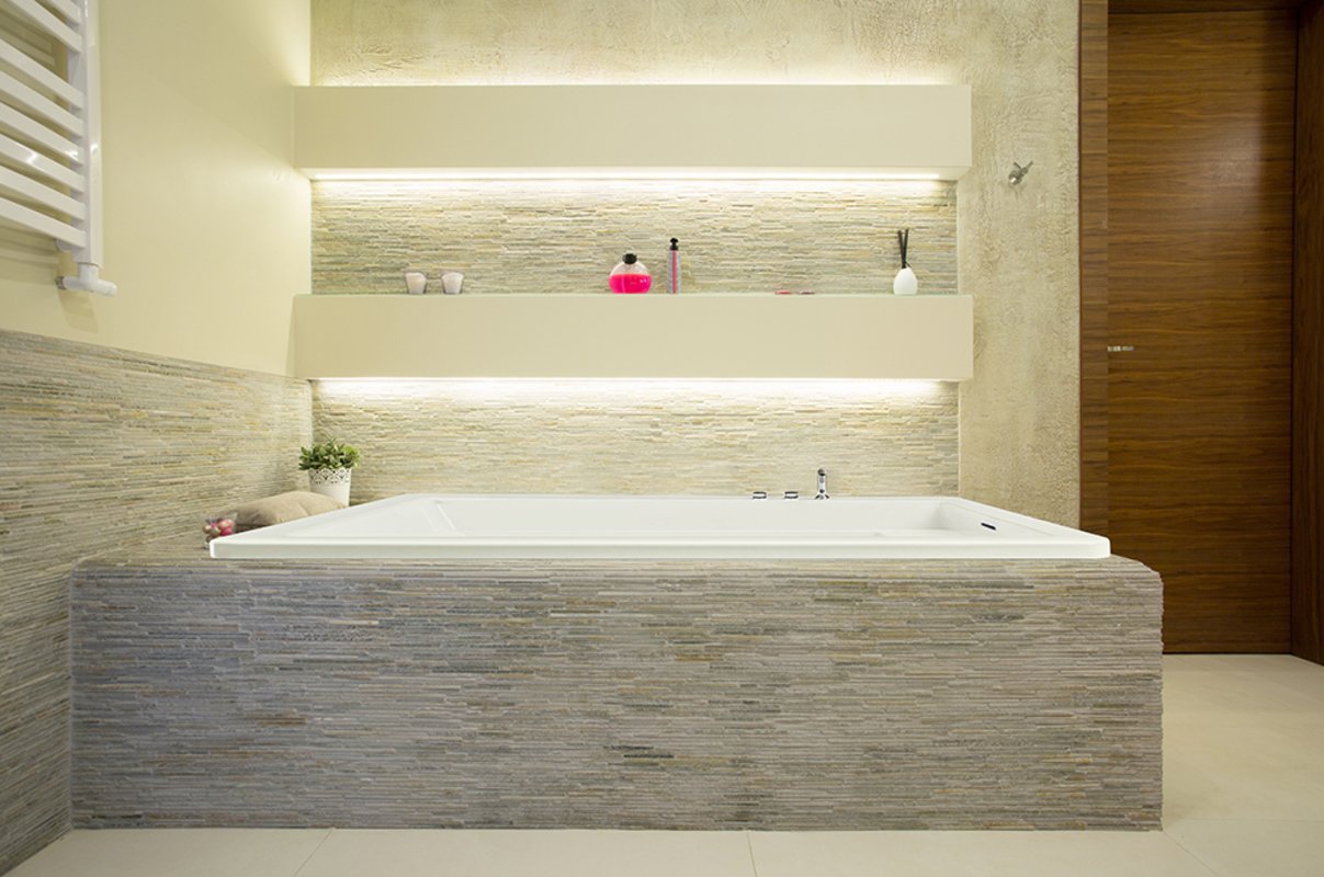 Luxurious Stones for Your Bathtub
